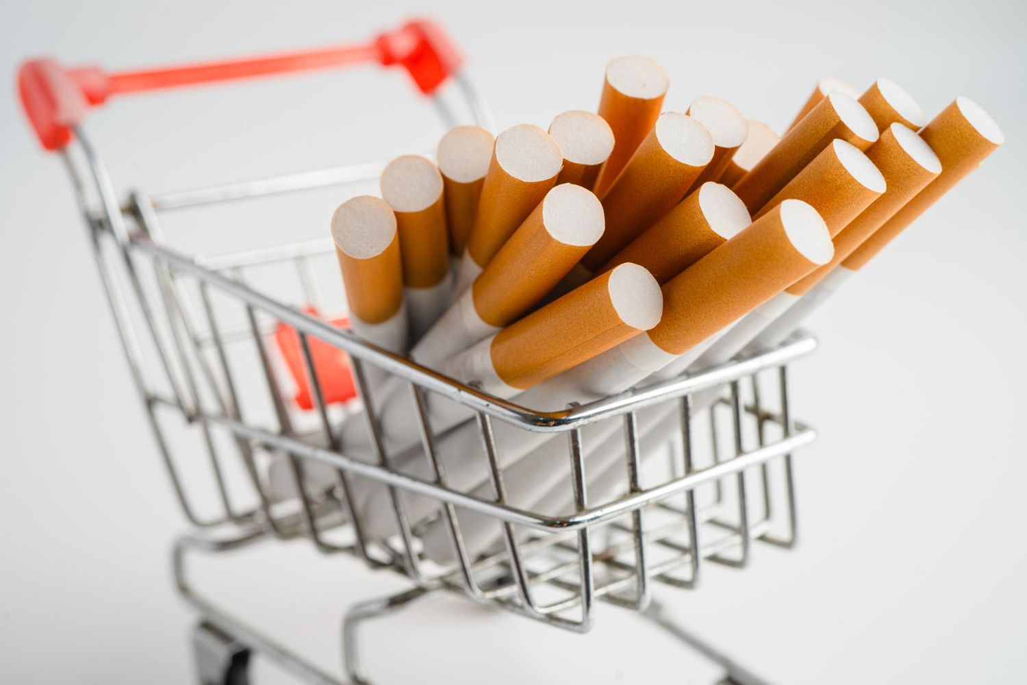 Günstige Zigaretten und Tabake vom Discounter